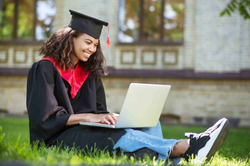 Tech Graduates: Get Recruited After Graduation - SSi People